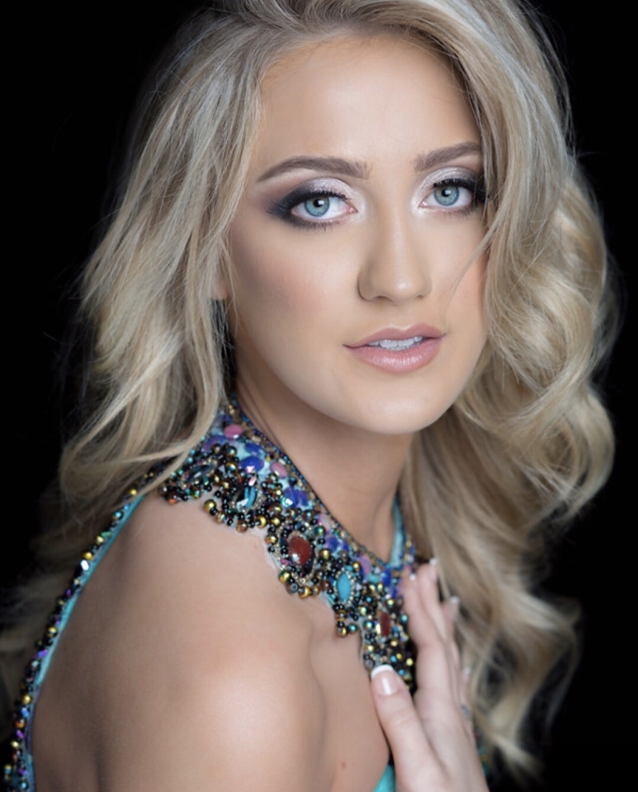 Glamour Shot by Sabrina Paige Teston | The Freelancer Club